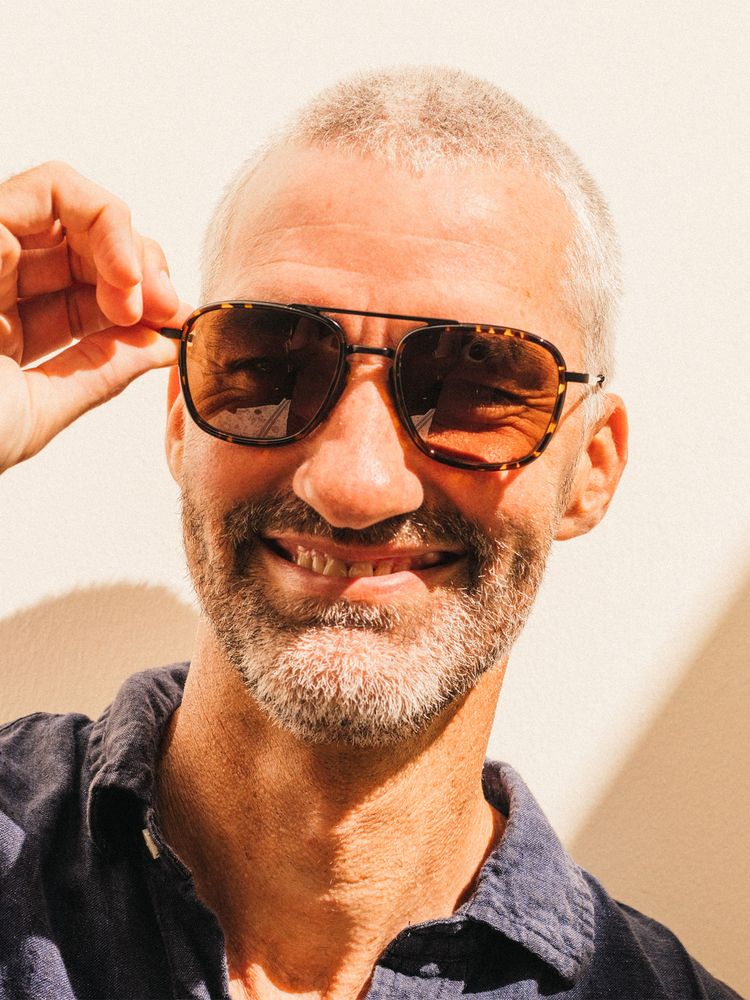 公式】エステロ トータスアンバー（サングラス）｜サンスキー公式ストア